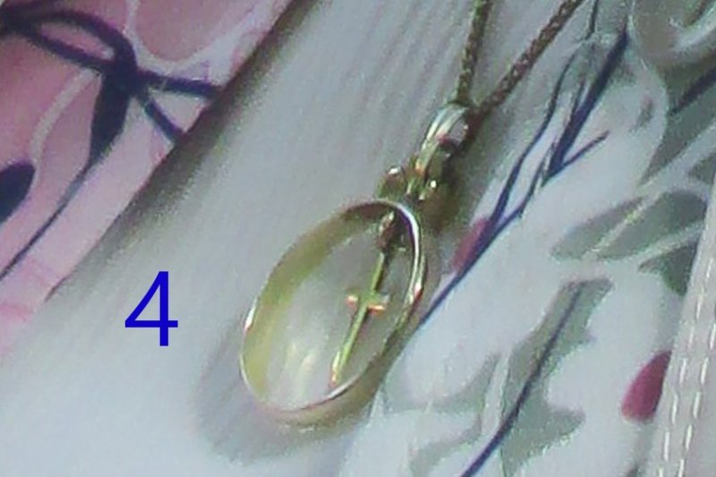 Gestolen Gouden Trouwring aan Ketting